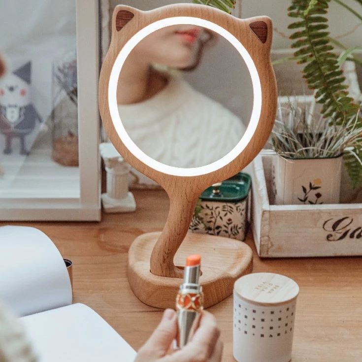 Miss Meow - LED Vanity Mirror – Natutopia