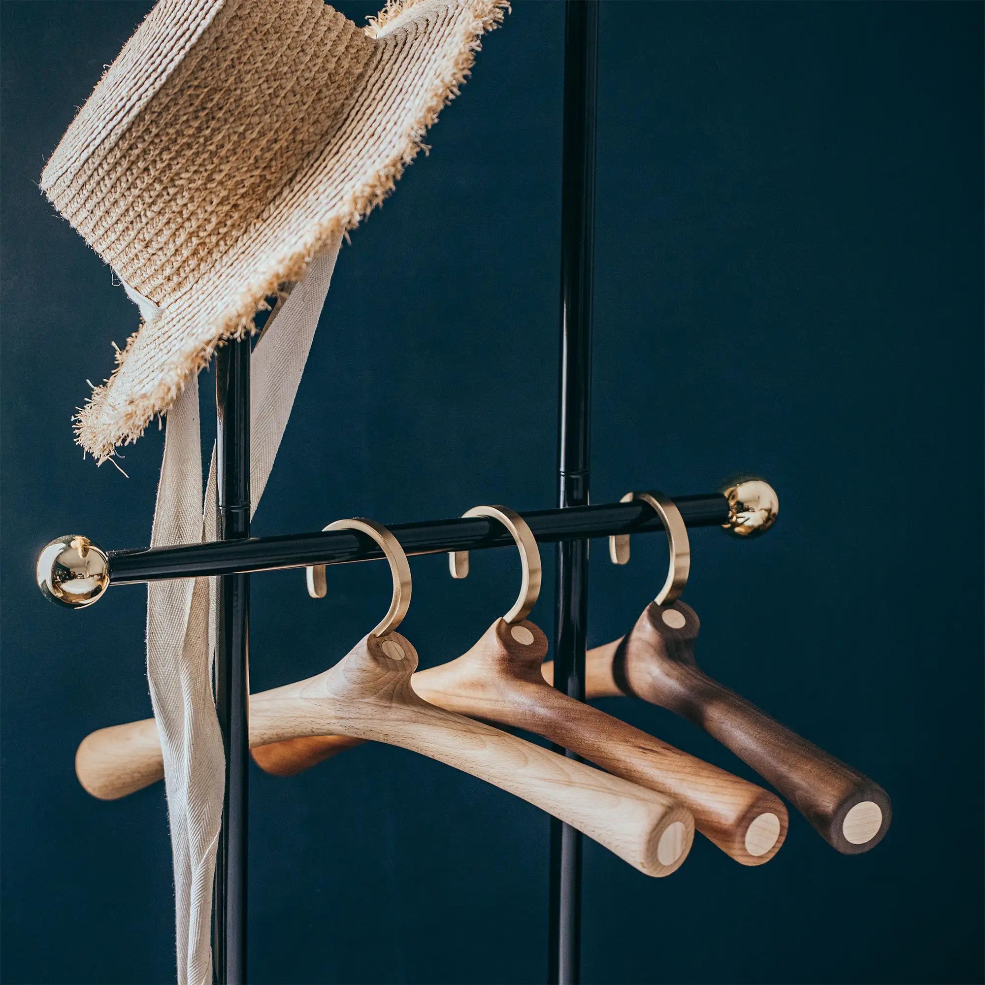 Maid Bud - Clothes Hanger – Natutopia